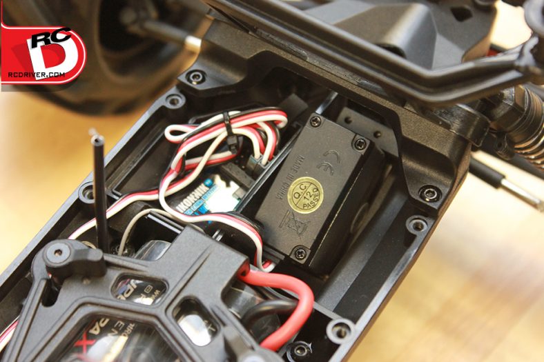 Helion Intrusion XLR - RC Driver