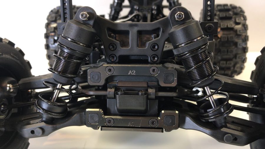 Top 10 Things We Love About the Pro-Line Racing PRO-MT 4x4 - RC Driver