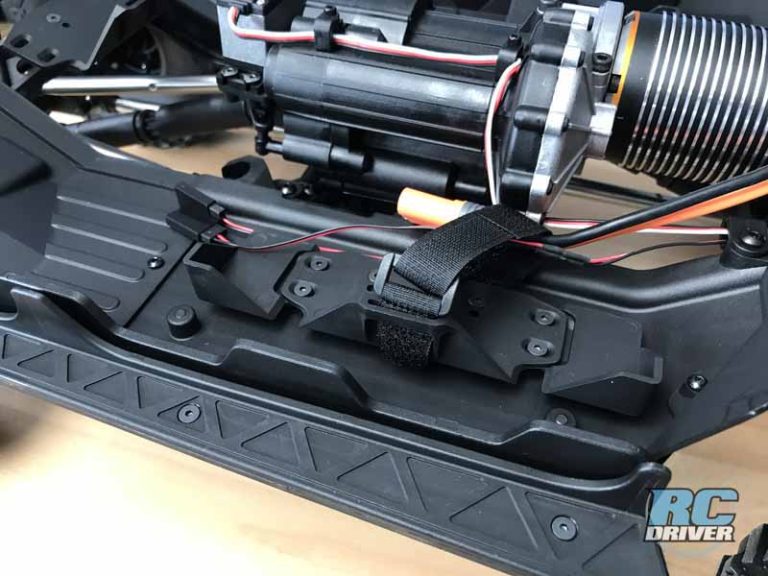 Axial Racing SCX6 Jeep Wrangler Unlimited Rubicon First Look - RC Driver