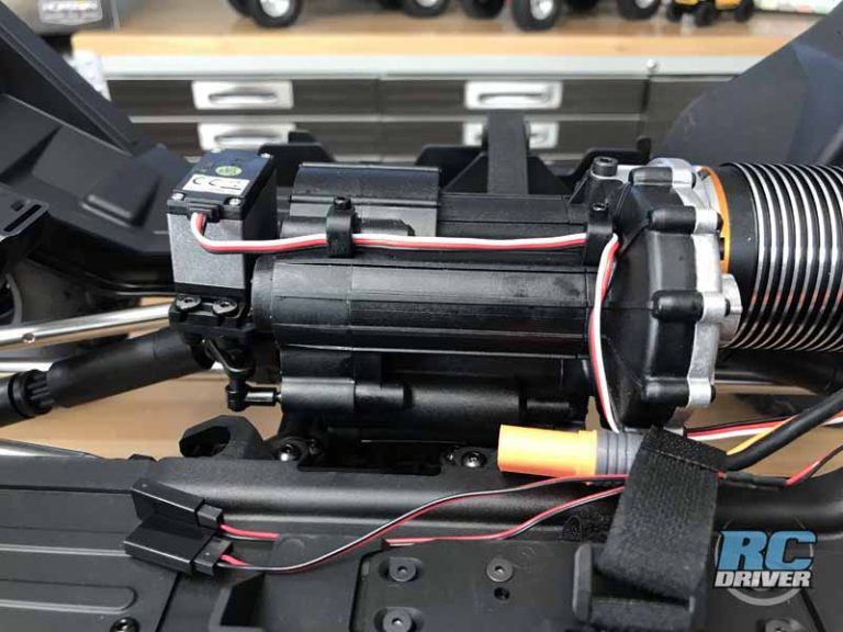 Axial Racing SCX6 Jeep Wrangler Unlimited Rubicon First Look - RC Driver