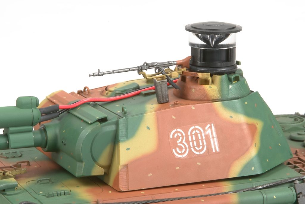 Tamiya 1/35 Ultra Realistic Small Scale Tank Kits - RC Driver