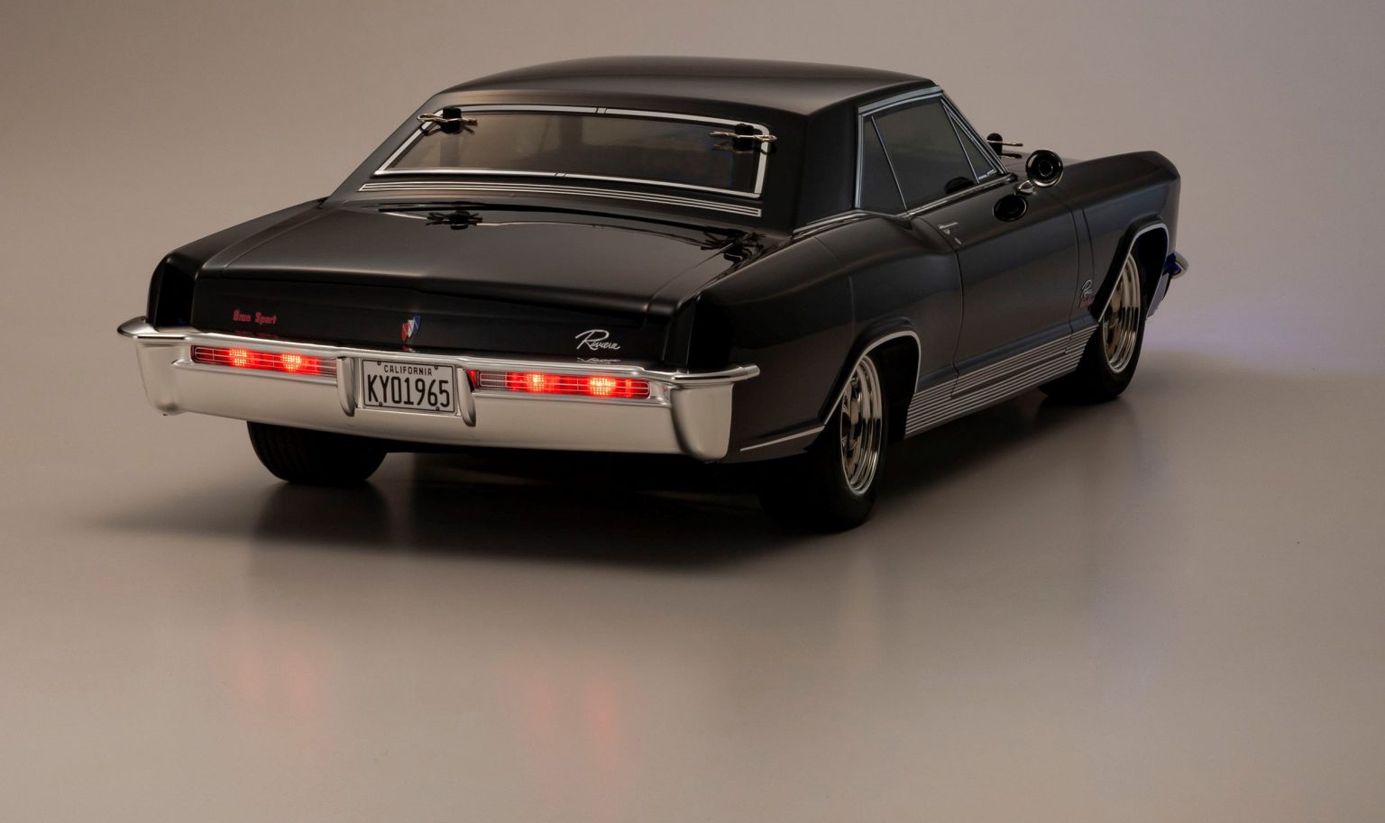 Kyosho 1965 Buick Riviera Regal Fazer Mk2 FZ02L Readyset - RC Driver