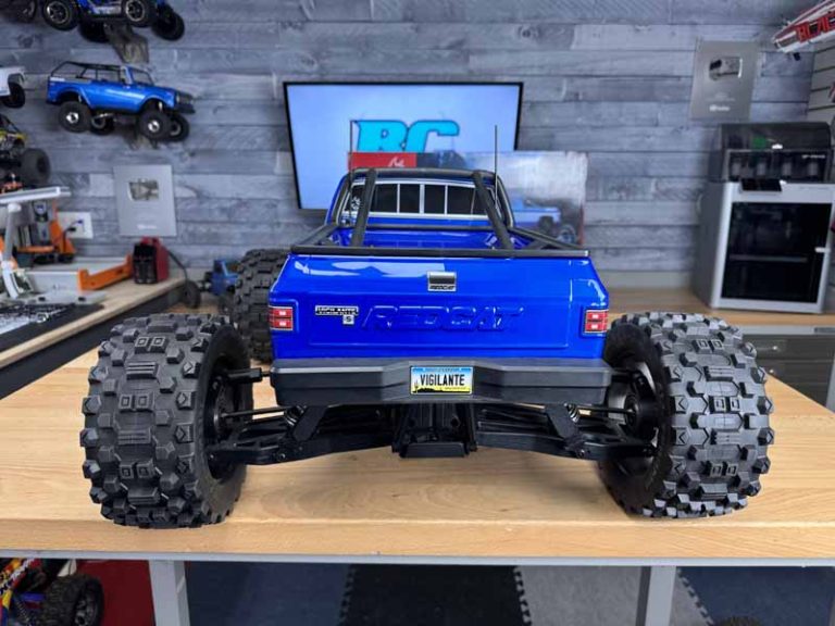 Redcat Racing Vigilante Monster Truck Unboxing Photos - RC Driver