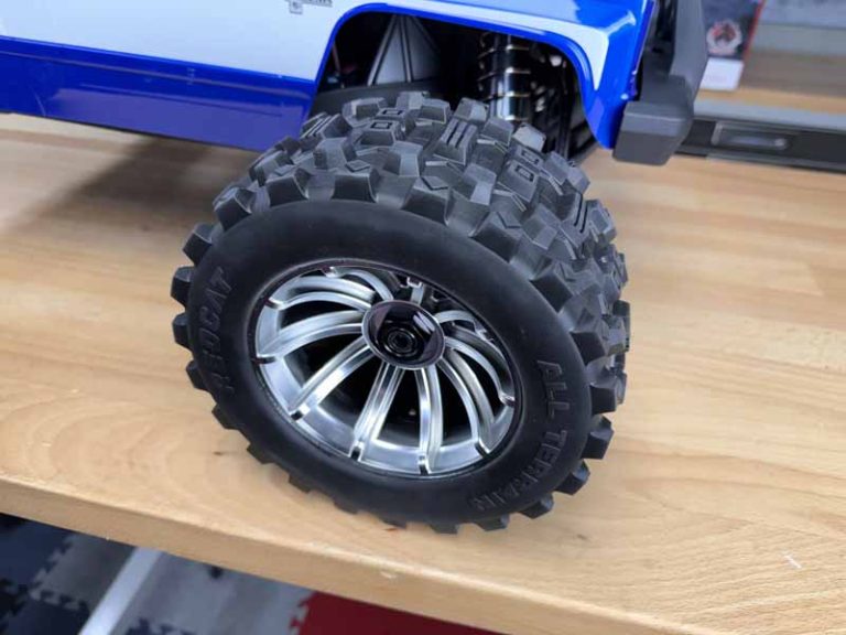Redcat Racing Vigilante Monster Truck Unboxing Photos - RC Driver