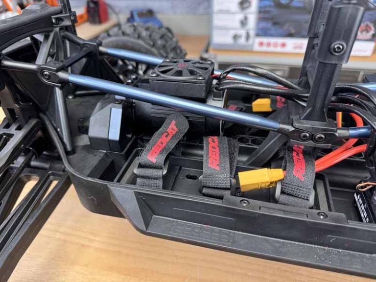 Redcat Racing Vigilante Monster Truck Unboxing Photos - RC Driver