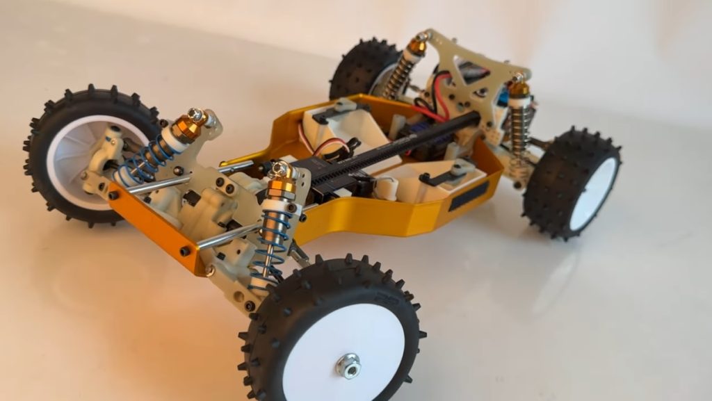 Team Associated RC10 4WD Off-Road Buggy - RC Driver