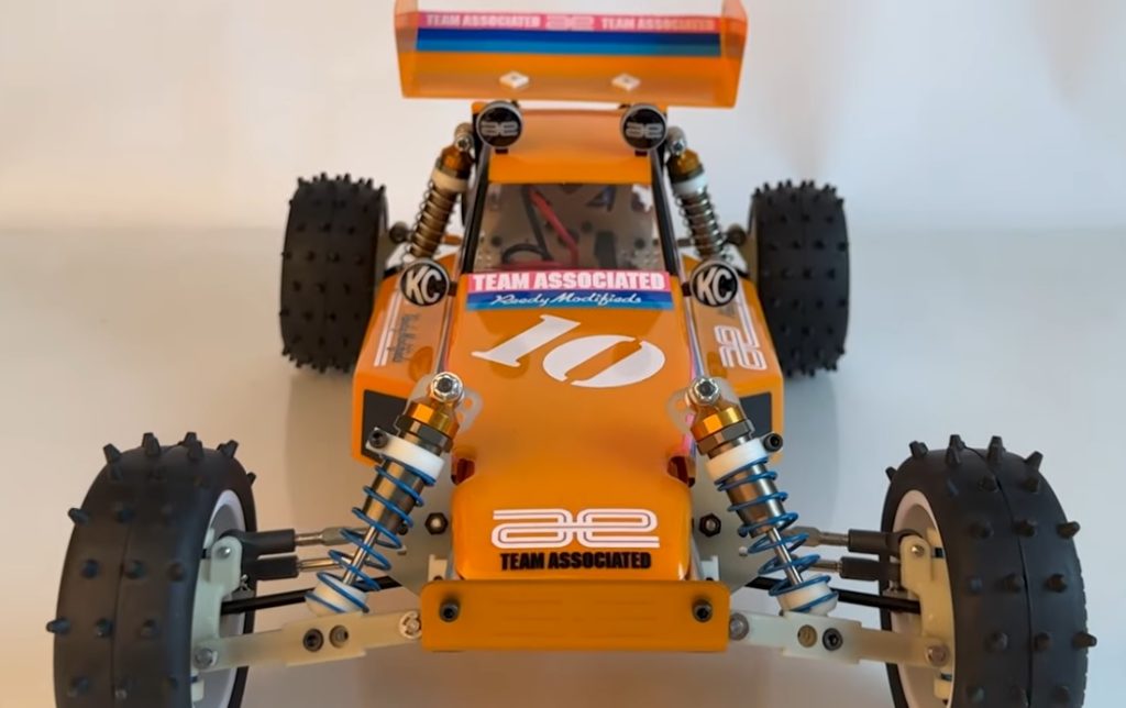 Team Associated RC10 4WD Off-Road Buggy - RC Driver