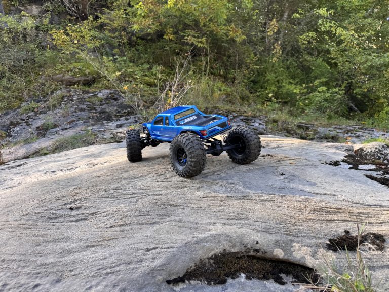 Redcat Vertex 6 – Large Scale RC Rock Crawler Review % - RC Driver