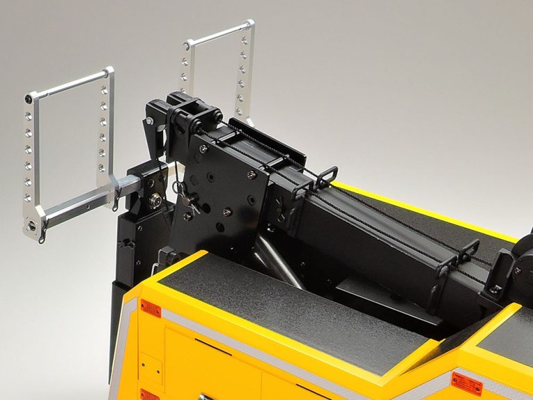 Tamiya FH16 Tow Truck 56362 (11) - RC Driver