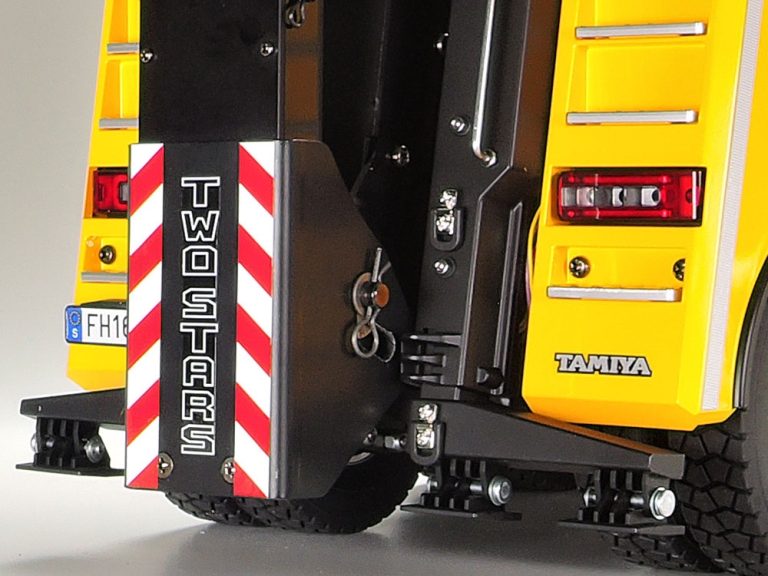 Tamiya FH16 Tow Truck 56362 (2) - RC Driver